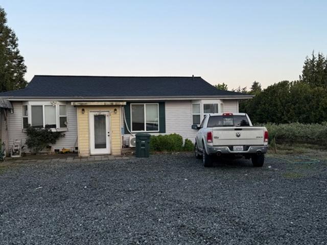 3 BR, 1 BA Apartment 7025 Hannegan Road, Lynden, WA 98264