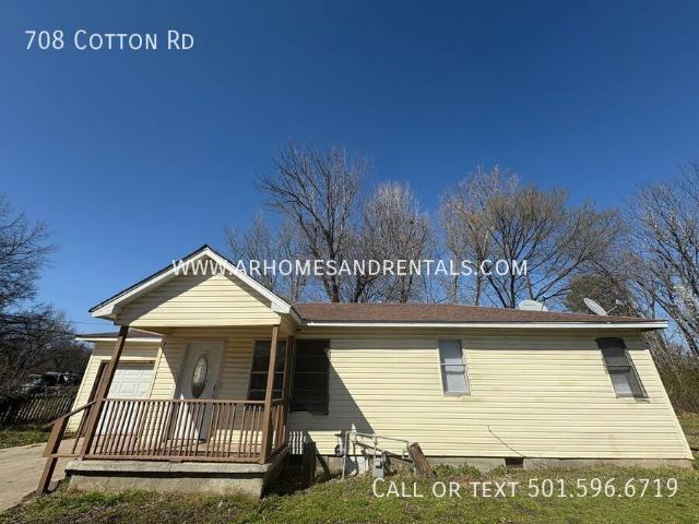 3 BR, 1 BA Apartment 708 Cotton Rd, North Little Rock, AR 72114