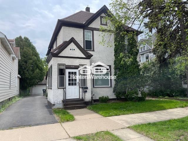 3 BR, 1 BA Apartment 708 Randolph Ave, St Paul, MN 55102