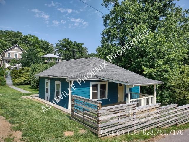3 BR, 1 BA Apartment 70 Lee St N, Asheville, NC 28801