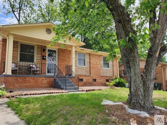 3 BR, 1 BA Apartment 713 Abington Drive, Greensboro, NC 27401