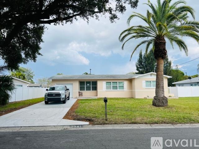 3 BR, 1 BA Apartment 7381 111 Th St N, Seminole, FL 33772