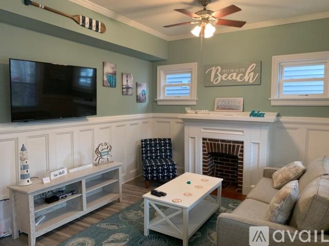 3 BR, 1 BA Apartment 7 North Vassar Square, Unit a, Ventnor City, NJ 08406