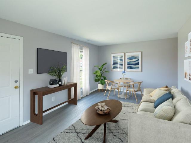 3 BR, 1 BA Apartment 859 Buchanan Street Unit 3 beds, 1 bath, $999, Fort Wayne, IN 46803