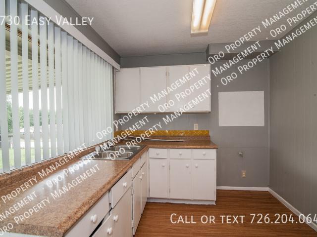 3 BR, 1 BA Apartment 8730 Easy Valley, San Antonio, TX 78227