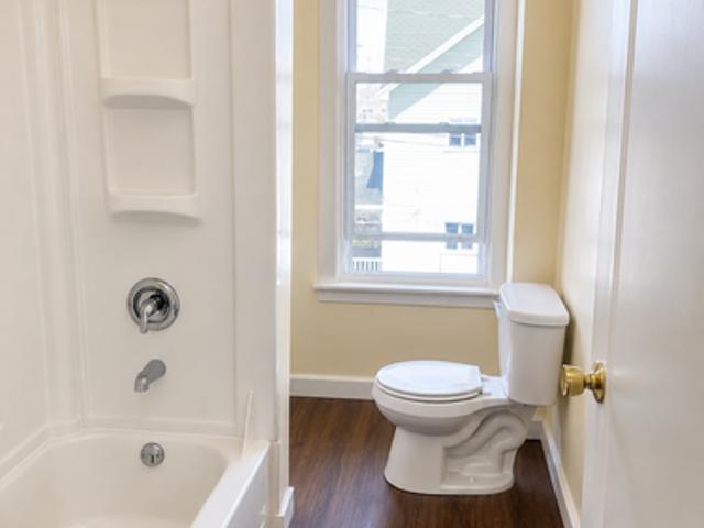 3 BR, 1 BA Apartment 879 24th Street, Altoona, PA 16601
