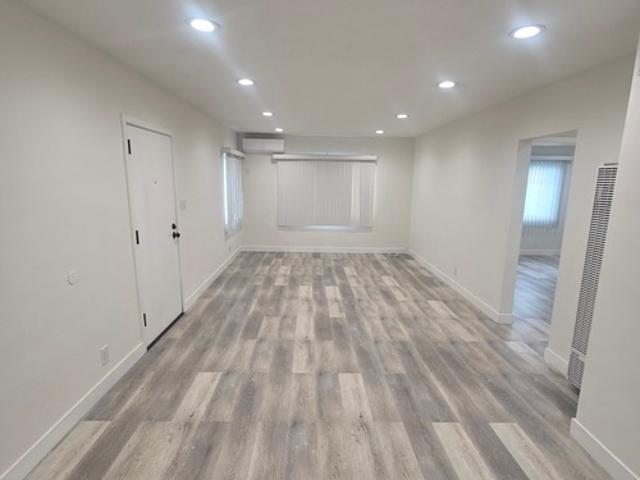 3 BR, 1 BA Apartment 8822 Ramsgate Ave, Unit 1/2, Los Angeles, CA 90045