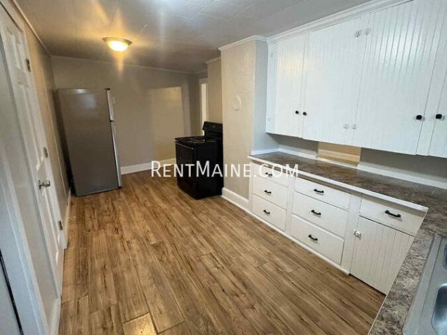 3 BR, 1 BA Apartment 88 Main Rd. Apt Milford, ME 04461