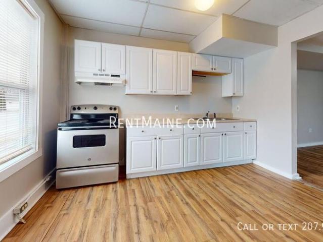 3 BR, 1 BA Apartment 88 Main Rd. Apt Milford, ME 04461