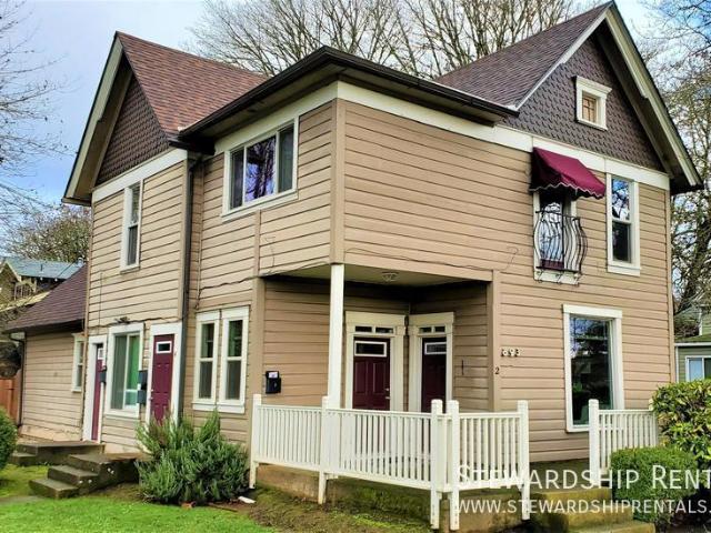 3 BR, 1 BA Apartment 893 West 5th Ave Eugene, OR 97402