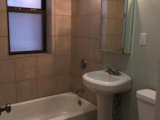 3 BR, 1 BA Apartment 891 Huntington Ave, Unit 2, Boston, MA 02115
