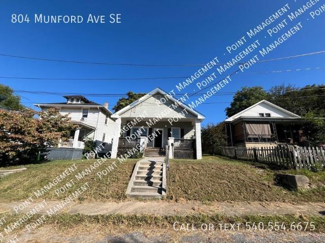 3 BR, 1 BA Apartment 804 Munford Ave SE, Roanoke, VA 24013