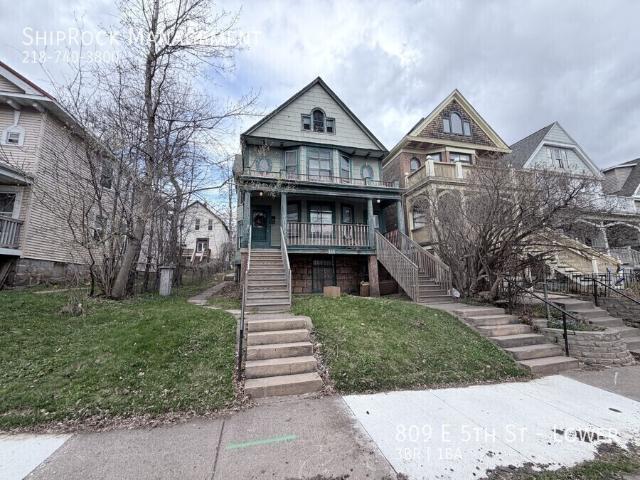 3 BR, 1 BA Apartment 809 E 5th St, Duluth, MN 55805
