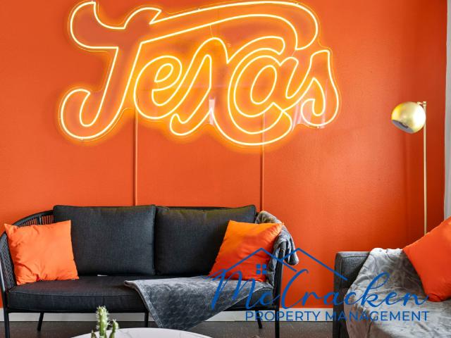 3 BR, 1 BA Apartment 809 Nile Street, Austin, TX 78702