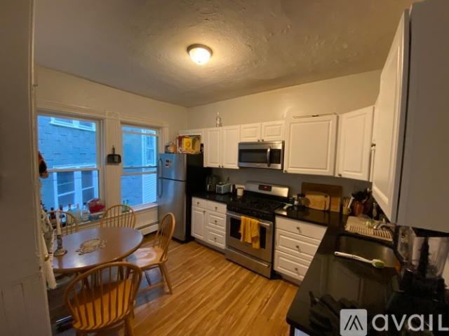 3 BR, 1 BA Apartment 80 Hillside St, Unit 2, Boston, MA 02120