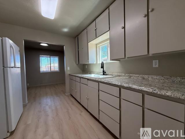 3 BR, 1 BA Apartment 817 W Gilmore St, Unit B, Winslow, AZ 86047