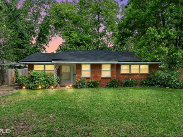 3 BR, 1 BA Apartment 818 East Washington Street, Shreveport, LA 71104