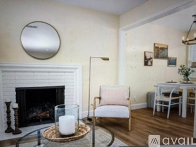 3 BR, 1 BA Apartment 944 West Acacia Avenue, Orange, CA 92868