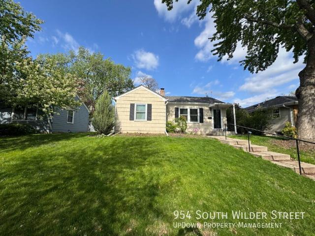 3 BR, 1 BA Apartment 954 South Wilder Street, St Paul, MN 55116