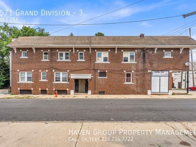 3 BR, 1 BA Apartment 9571 Grand Division, Cleveland, OH 44125