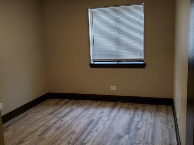 3 BR, 1 BA Apartment 963 E 84th St, Chicago, IL 60619