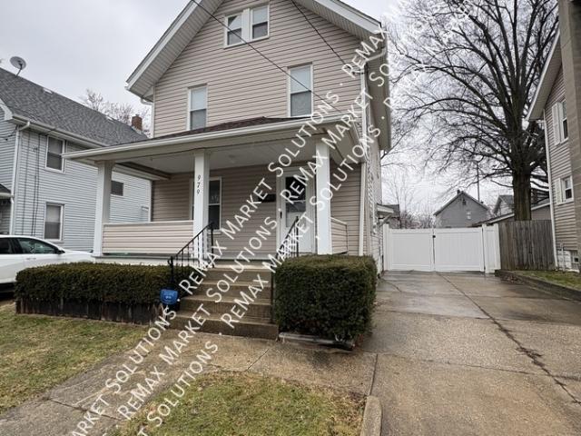 3 BR, 1 BA Apartment 979 Neptune Avenue, Akron, OH 44301