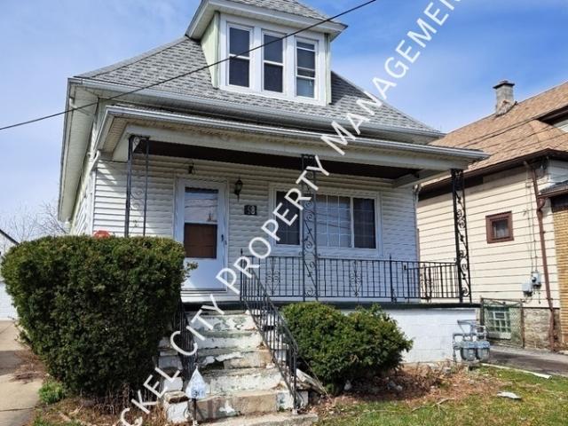 3 BR, 1 BA Apartment 98 Freund St, Buffalo, NY 14215