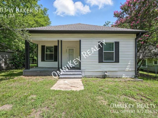3 BR, 1 BA Apartment 903 W Baker St, Denison, TX 75020