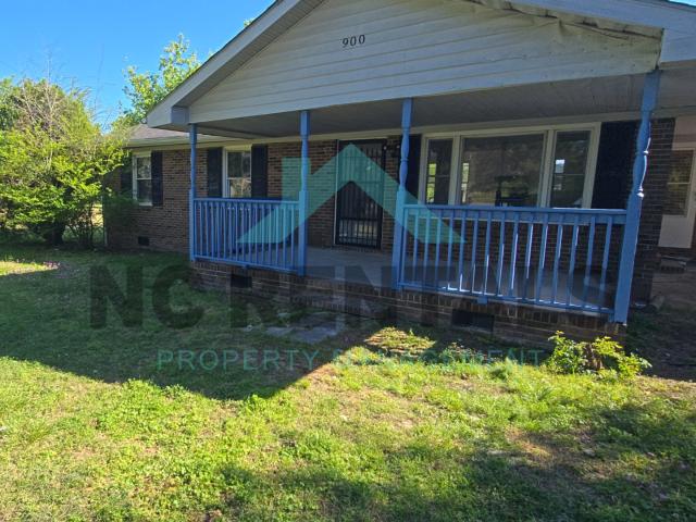 3 BR, 1 BA Apartment 900 Greenwood Blvd, Tarboro, NC 27886