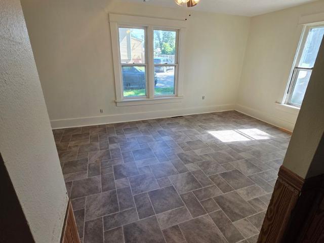 3 BR, 1 BA Apartment 905 S 5th St, Norfolk, NE 68701