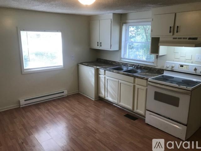 3 BR, 1 BA Apartment 913 N Center St, Goldsboro, NC 27530