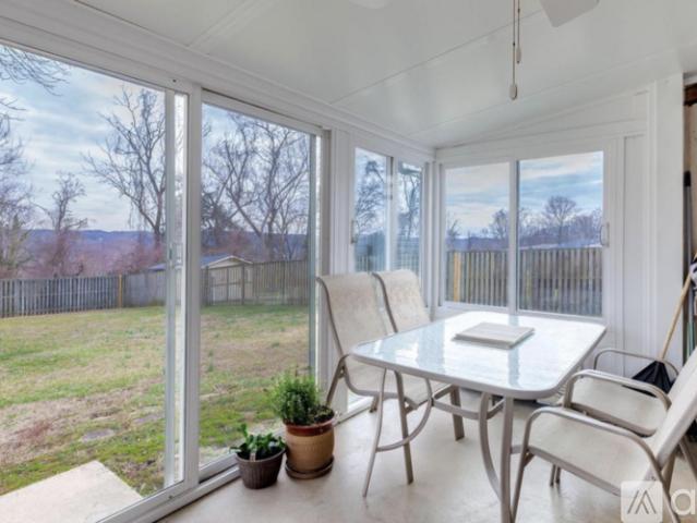 3 BR, 1 BA Apartment 9102 Cooper Drive, Fort Washington, MD 20744