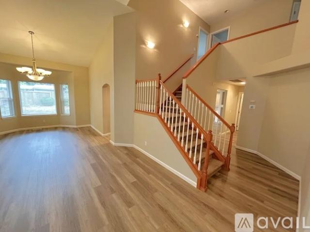 3 BR, 1 BA Apartment 911 West Gaston Place, Tampa, FL 33604