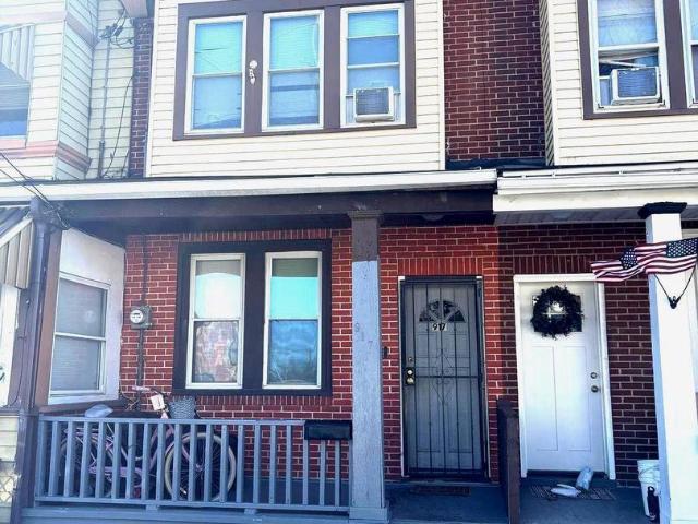 3 BR, 1 BA Apartment 917 Koehler St, Gloucester City, NJ 08030