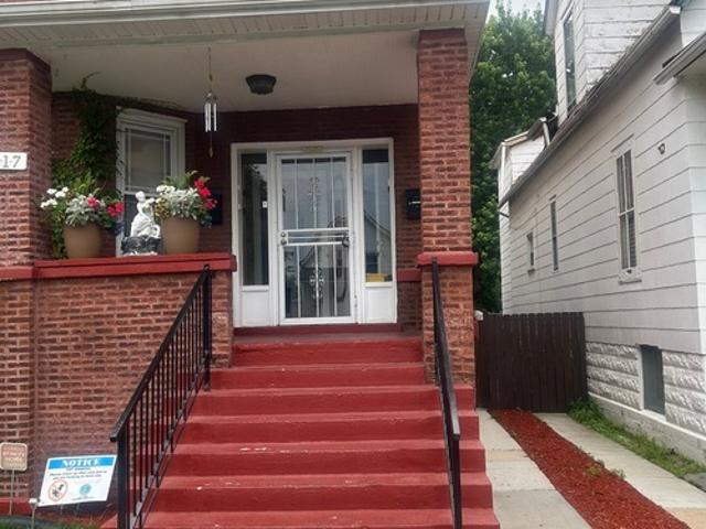 3 BR, 1 BA Apartment 917 North Leamington Avenue, Unit Apt 2, Chicago, IL 60651