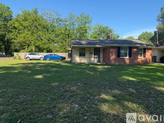 3 BR, 1 BA Apartment 924 Sumter Street, Memphis, TN 38122