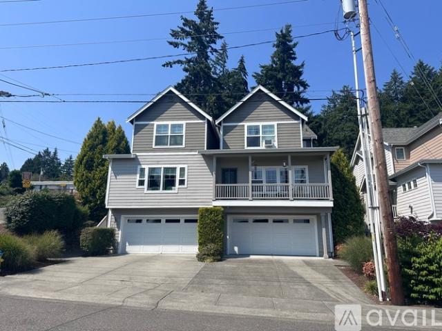 3 BR, 2.3 BA Apartment 105 N Lafayette Ave, Unit N/A, Bremerton, WA 98312