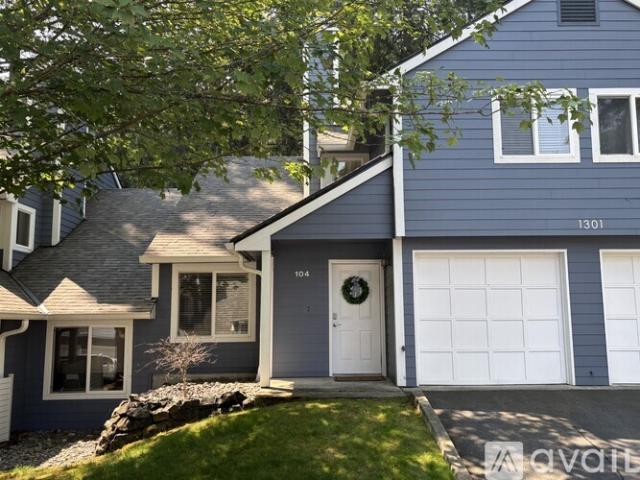 3 BR, 2.3 BA Apartment 1301 NW Slate Ln, Unit 104, Silverdale, WA 98383