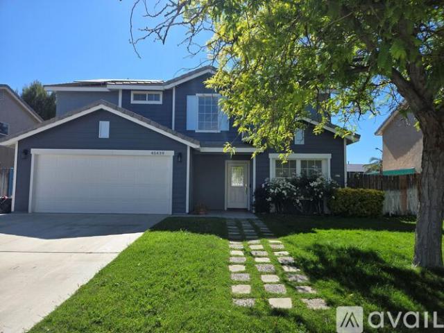 3 BR, 2.3 BA Apartment 45439 Fairbanks Avenue, Lancaster, CA 93534