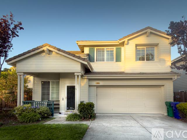 3 BR, 2.5 BA Apartment 104 Windjammer Court, Richmond, CA 94804