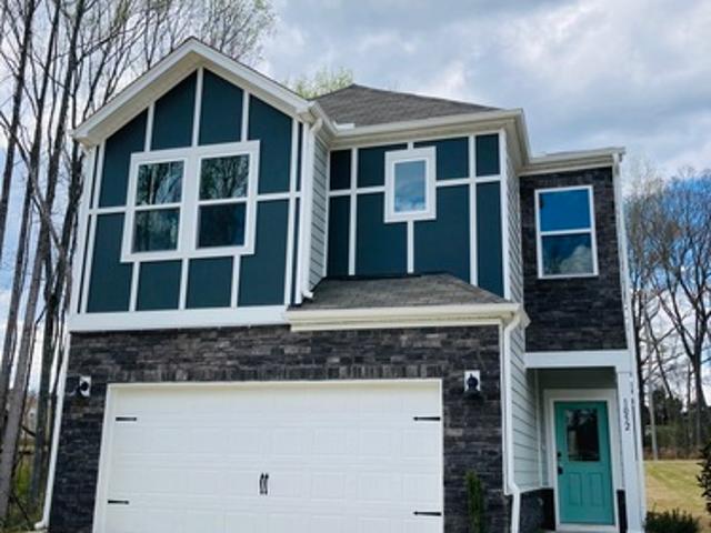 3 BR, 2.5 BA Apartment 1052 S Fieldhaven Dr, Fuquay Varina, NC 27526
