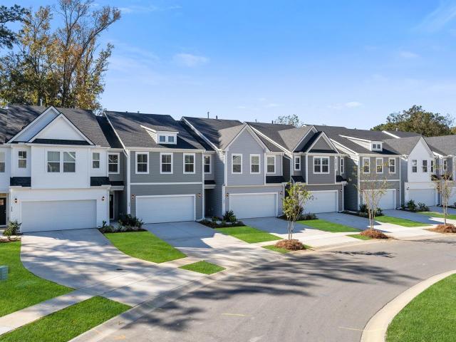 3 BR, 2.5 BA Apartment 1060 Orangeburg Road Unit 091, Summerville, SC 29483