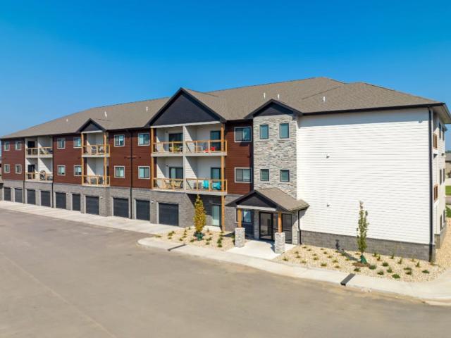 3 BR, 2.5 BA Apartment 1067 East 77th Street Unit 1025 7, Sioux Falls, SD 57108