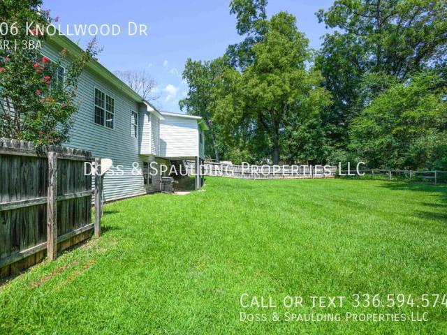 3 BR, 2.5 BA Apartment 106 Knollwood Dr, Jamestown, NC 27282