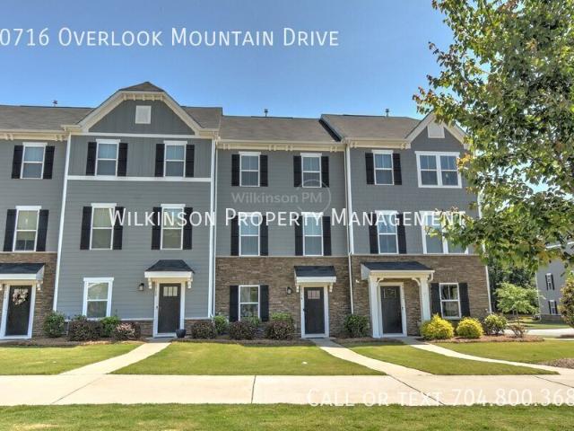 3 BR, 2.5 BA Apartment 10716 Overlook Mountain Drive, Charlotte, NC 28216