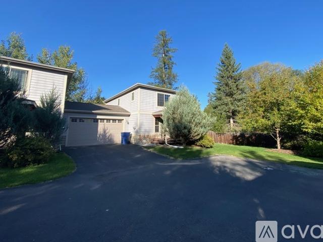 3 BR, 2.5 BA Apartment 107 Murray Avenue, Whitefish, MT 59937