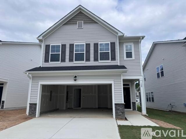 3 BR, 2.5 BA Apartment 108 Yellow Iris Drive, Raleigh, NC 27610