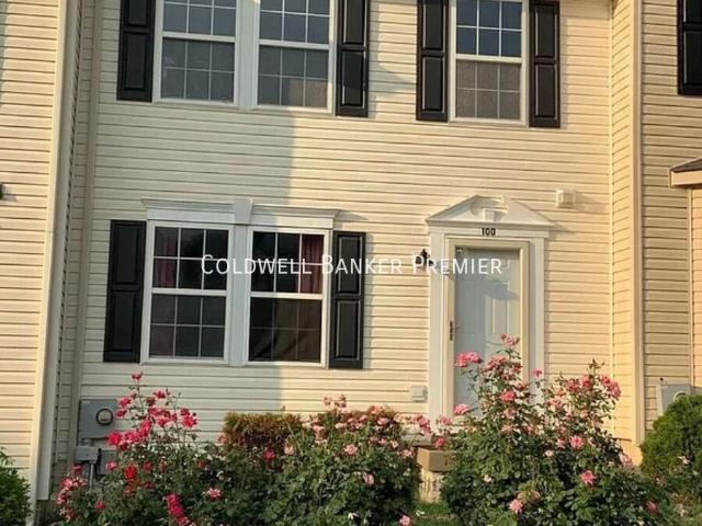 3 BR, 2.5 BA Apartment 100 Quince Tree Drive, Martinsburg, WV 25403