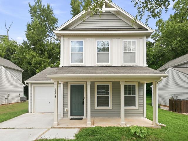 3 BR, 2.5 BA Apartment 1025 Rook Rd, Charlotte, NC 28216