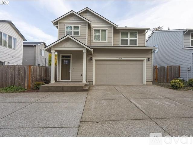 3 BR, 2.5 BA Apartment 1030 South College Street, Newberg, OR 97132